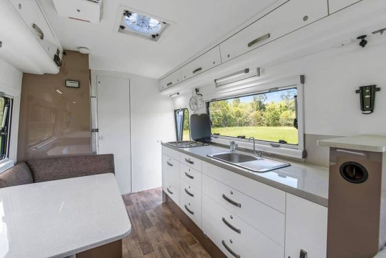 AOR Aurora 18'11" - Australian Off Road Caravan