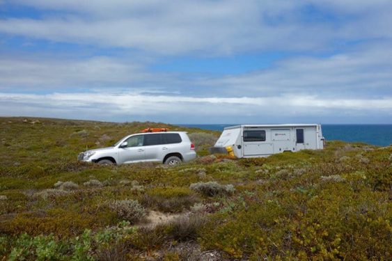 AOR Quantum + 16'2" - Australian Off Road Hybrid Camper